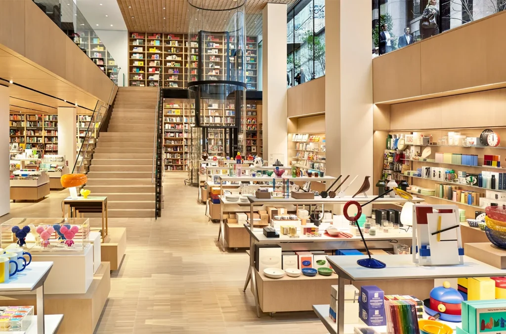 Bookstore Display Strategies - Enhancing Sales & Customer Experience ...